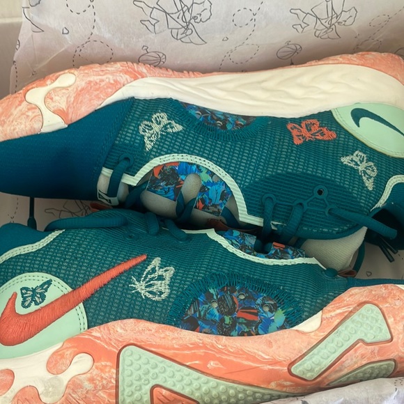Nike | Shoes | Pg 6 Basketball Shoe Special Edition Valentines | Poshmark
